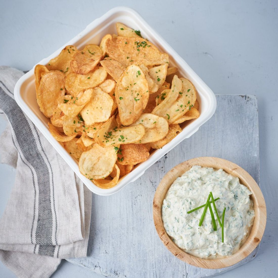 Platter, Potato Chips and Dips (Small)