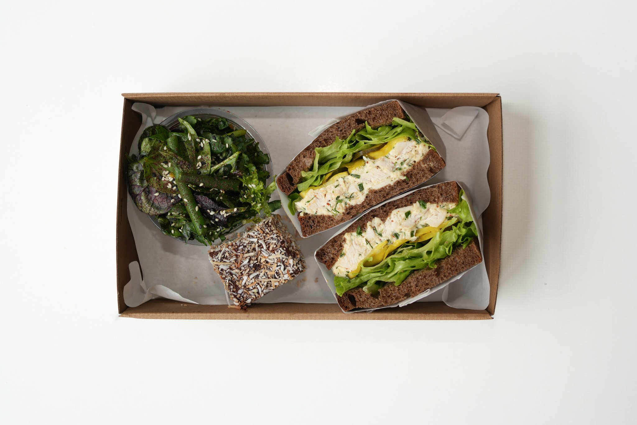 TT's CLASSIC LUNCH BOX